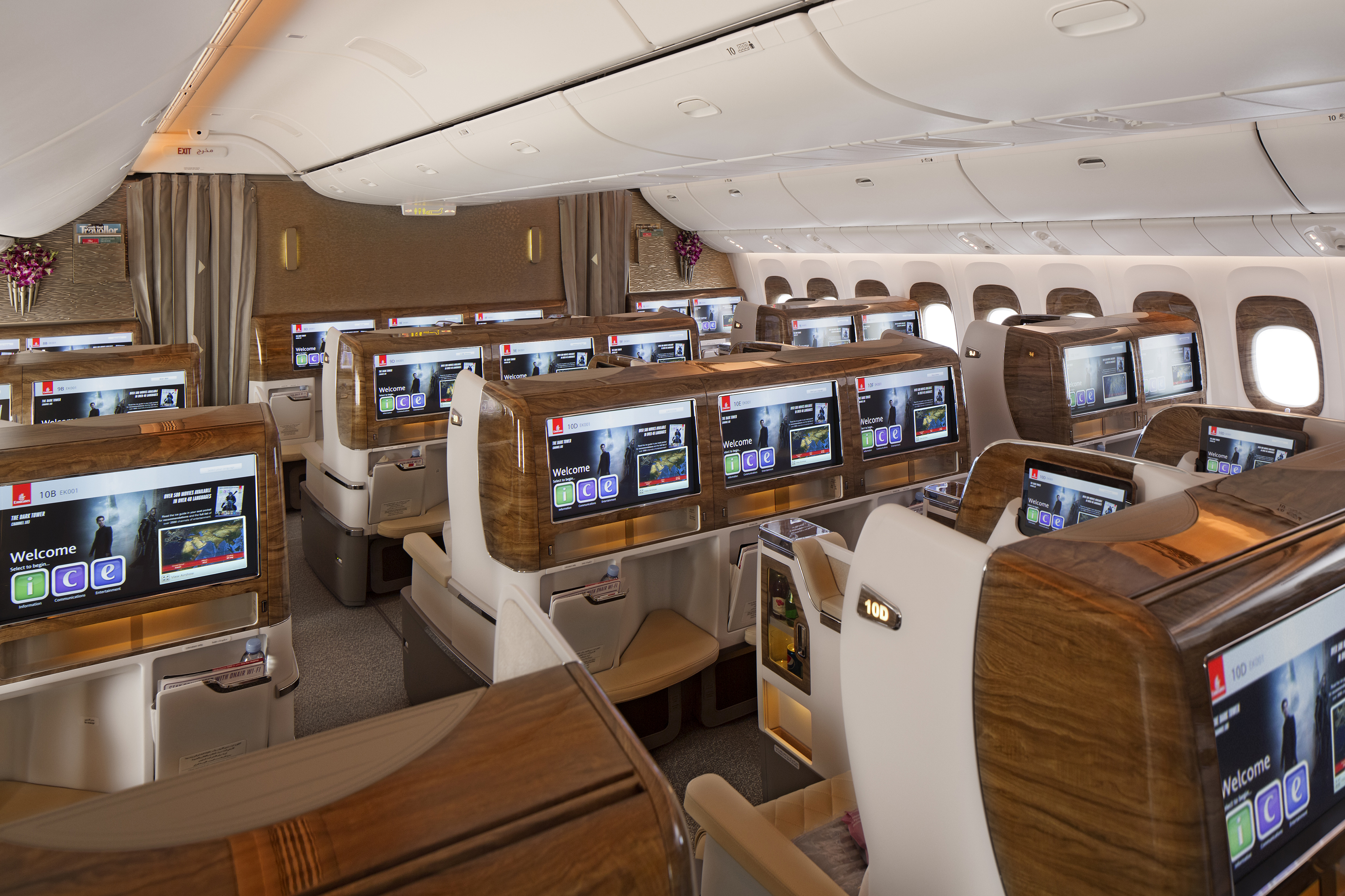 Emirates New B777 Business Class Seats Evolution Not Revolution Emirates New B777 Business Class Seats Evolution Not Revolution